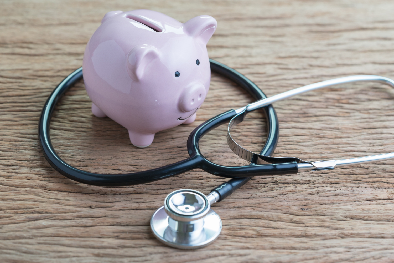 Ahorra en tu seguro de salud hasta 300 euros - Seguros Chollo Ahorra en tu seguro de salud hasta 300 euros - Seguros Chollo